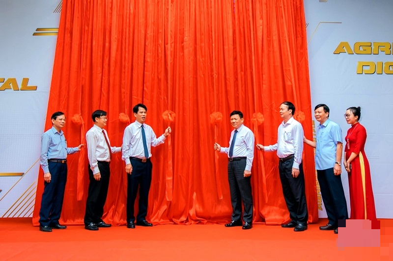 Thanh Hóa: Khai trương Ngân hàng số Agribank Digital đầu tiên. - DNTT ...