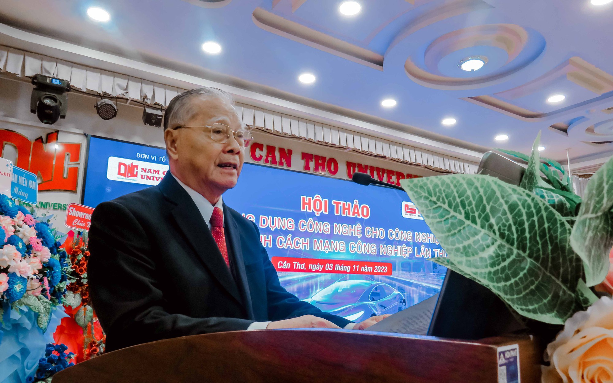 Xu hướng ứng dụng công nghệ cho Công nghiệp ô tô trong bối cảnh CMCN ...