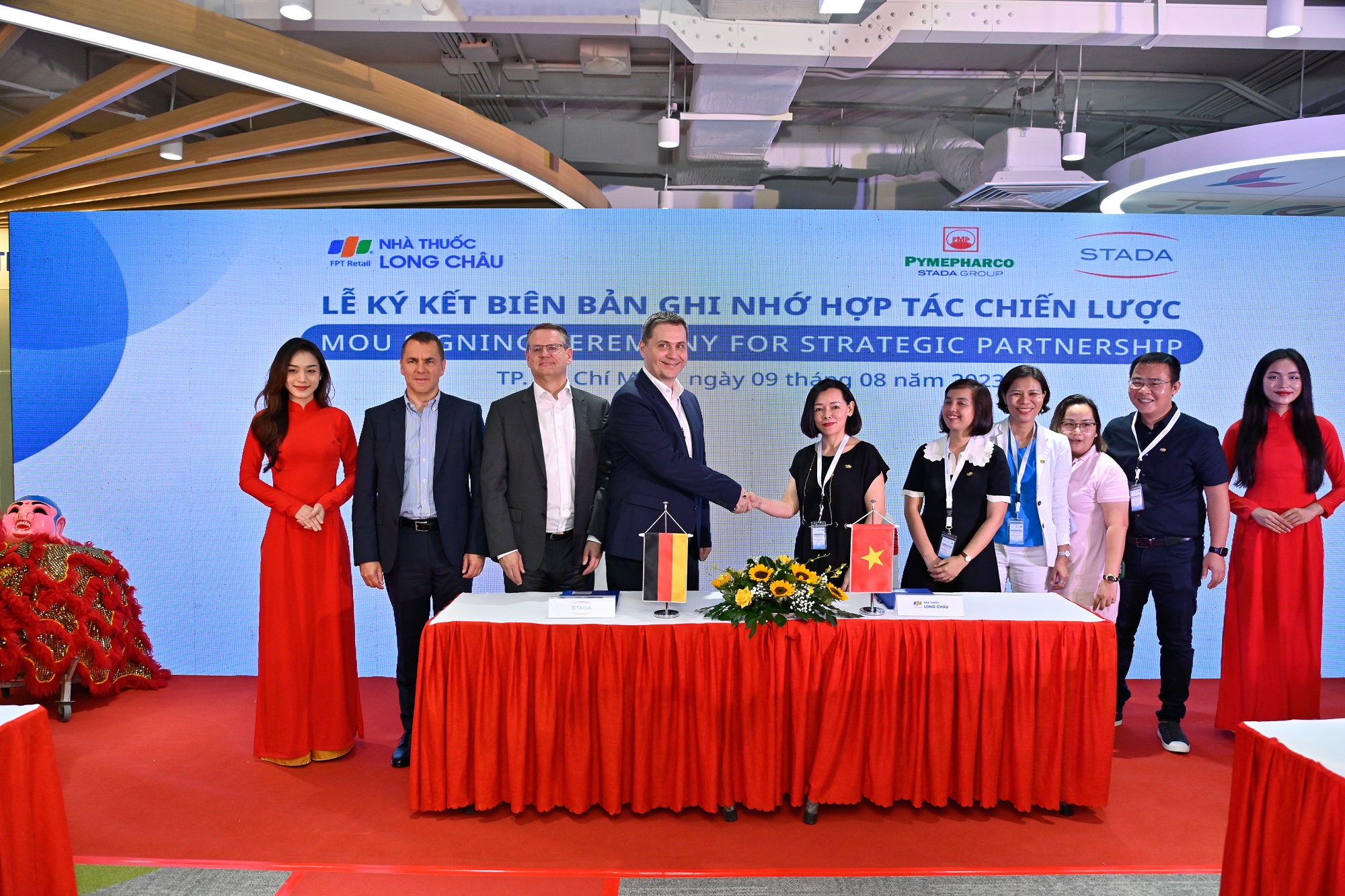 Khai trương trụ sở chính của STADA tại TP.HCM - DNTT online