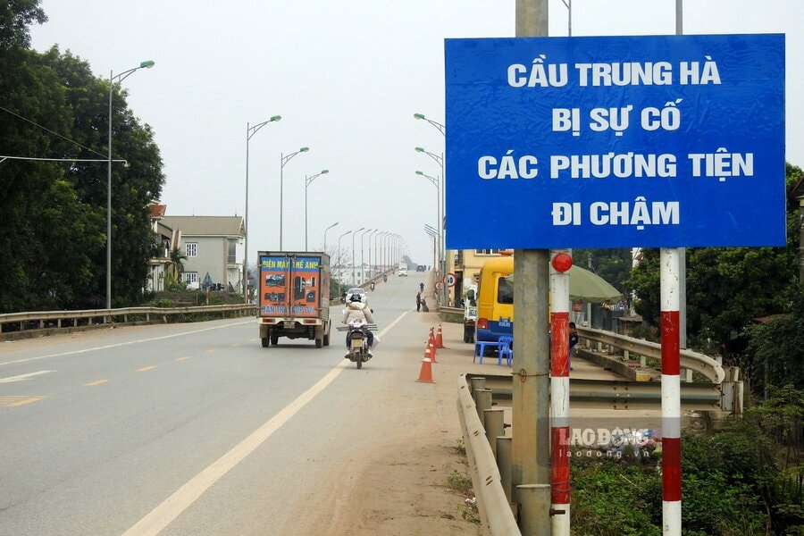 Hà Nội: Điều chỉnh, phân luồng giao thông qua cầu Trung Hà - DNTT online